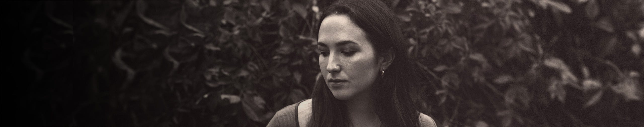 Nobody (feat. Edward Cross) by Laurel Violet - Royalty Free Music | Artlist