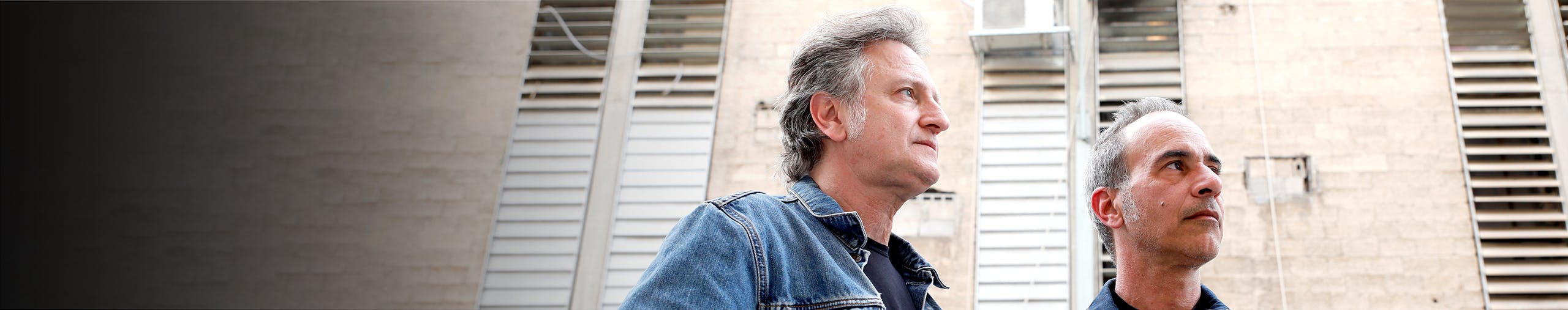 Dreams Under Umbrellas by The Magnetic Buzz Album | Artlist